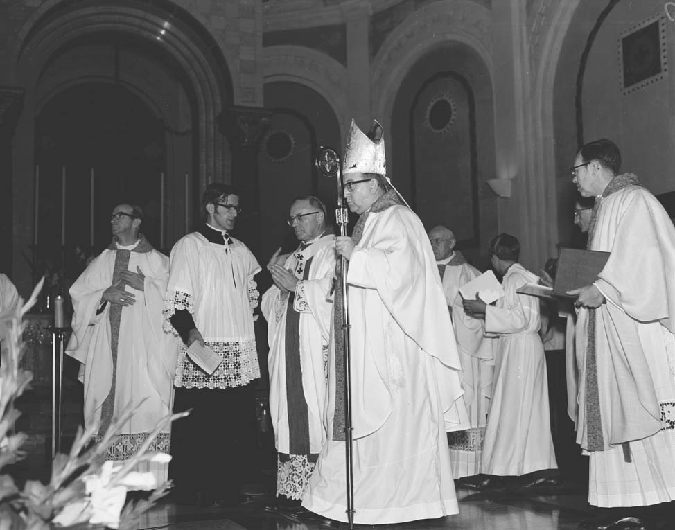 Sacre : Mgr Fernand Lacroix