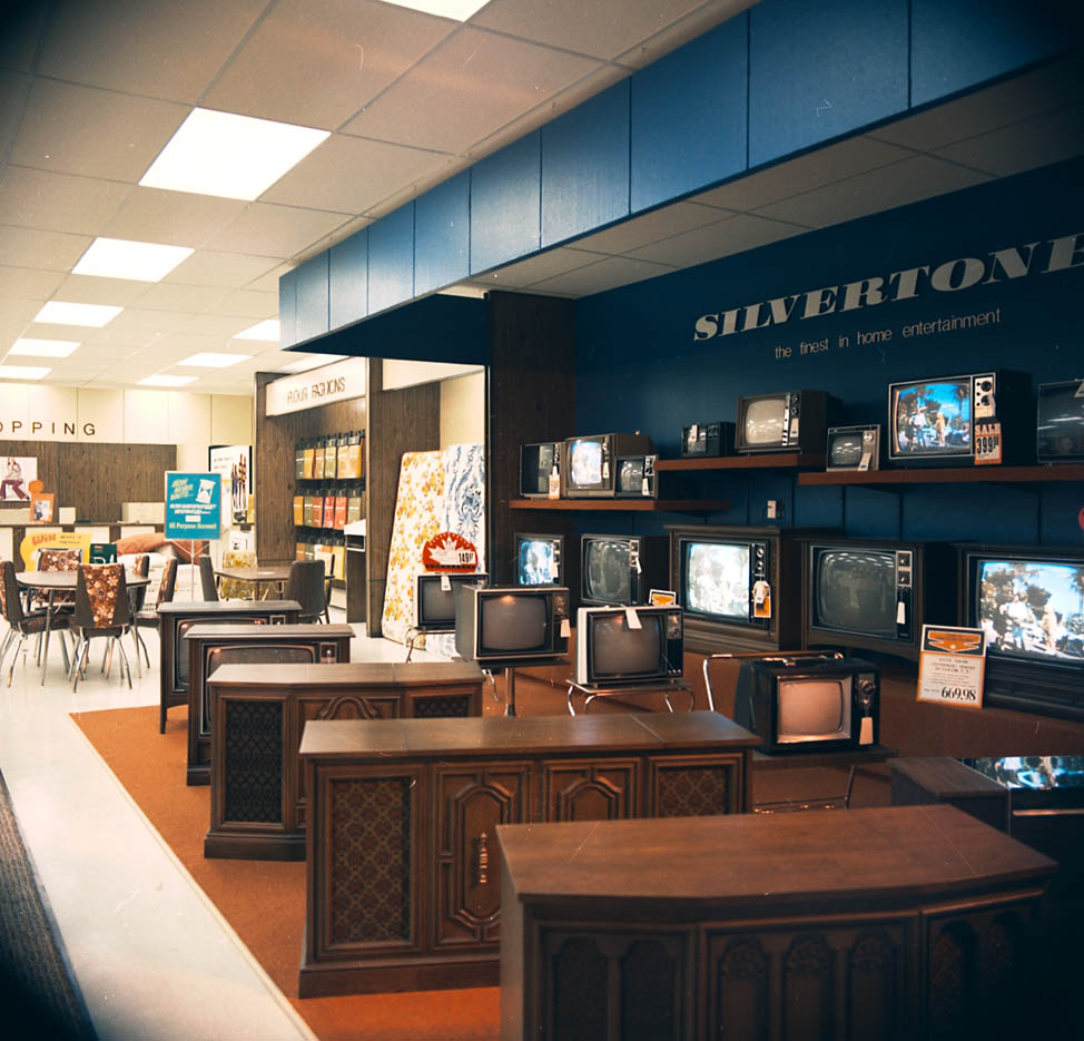 Simpsons-Sears: Opening new store